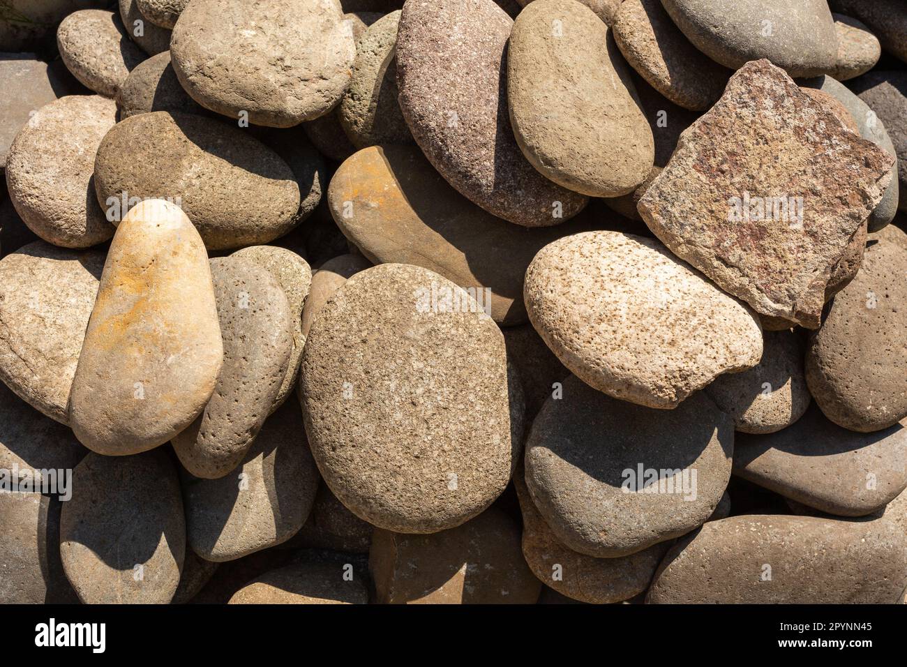 Smooth edges hi-res stock photography and images - Alamy