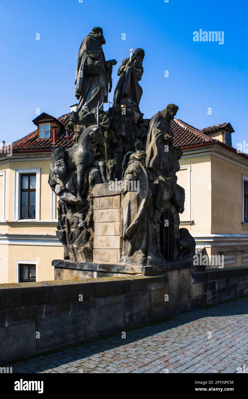 Prague statue hi-res stock photography and images - Alamy