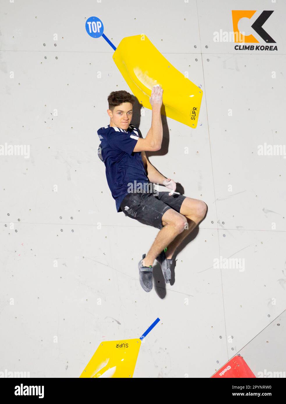 Toby roberts climbing hi-res stock photography and images - Alamy