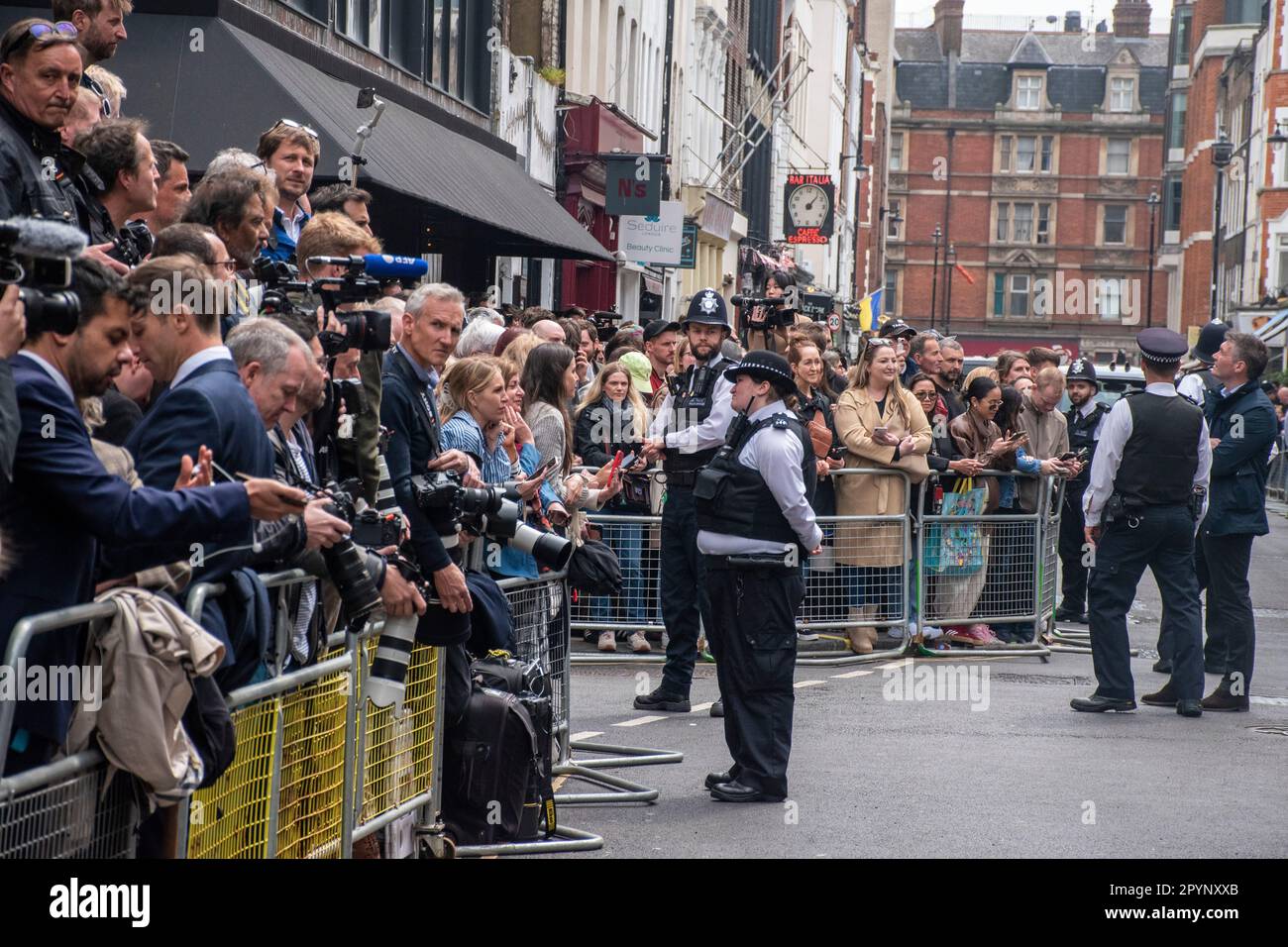 London, uk, 4 May 2023 Royal photographers. Prince William and his wife ...