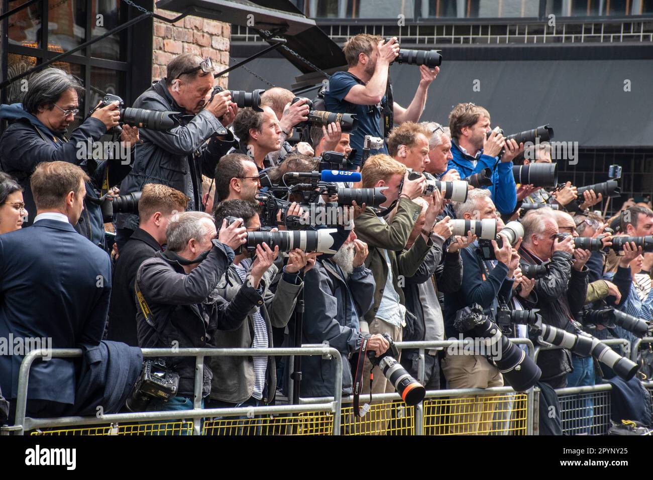 London, uk, 4 May 2023 Royal photographers. Prince William and his wife ...