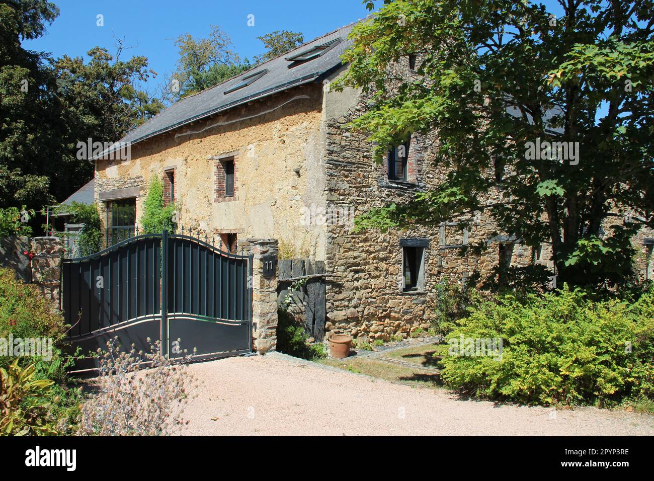 old stone house in brittany (france Stock Photo - Alamy