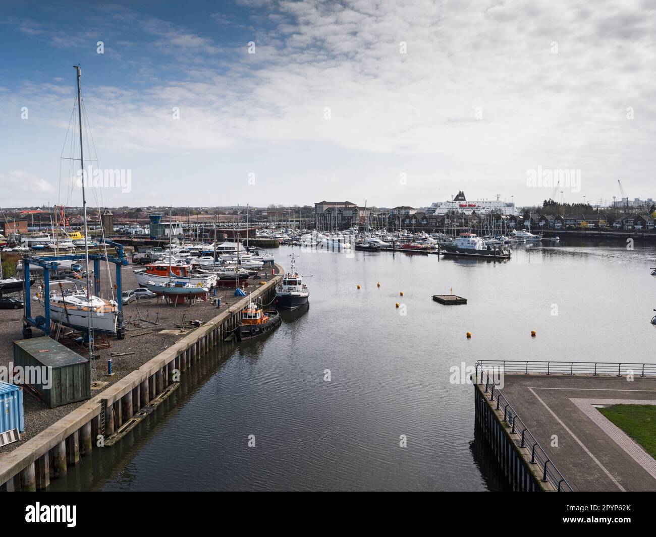 Royal quays hi-res stock photography and images - Alamy
