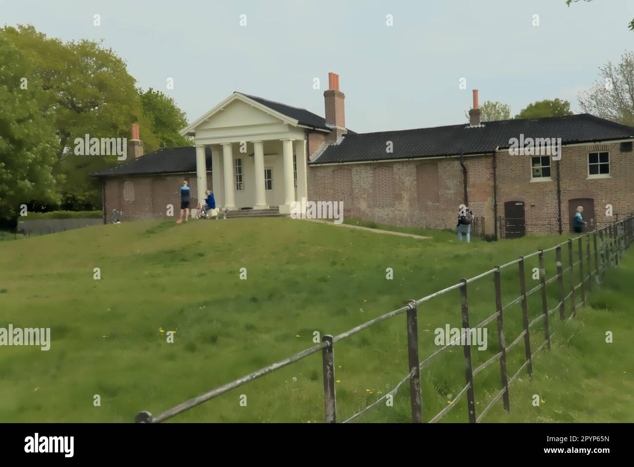 Wanstead park temple hi-res stock photography and images - Alamy