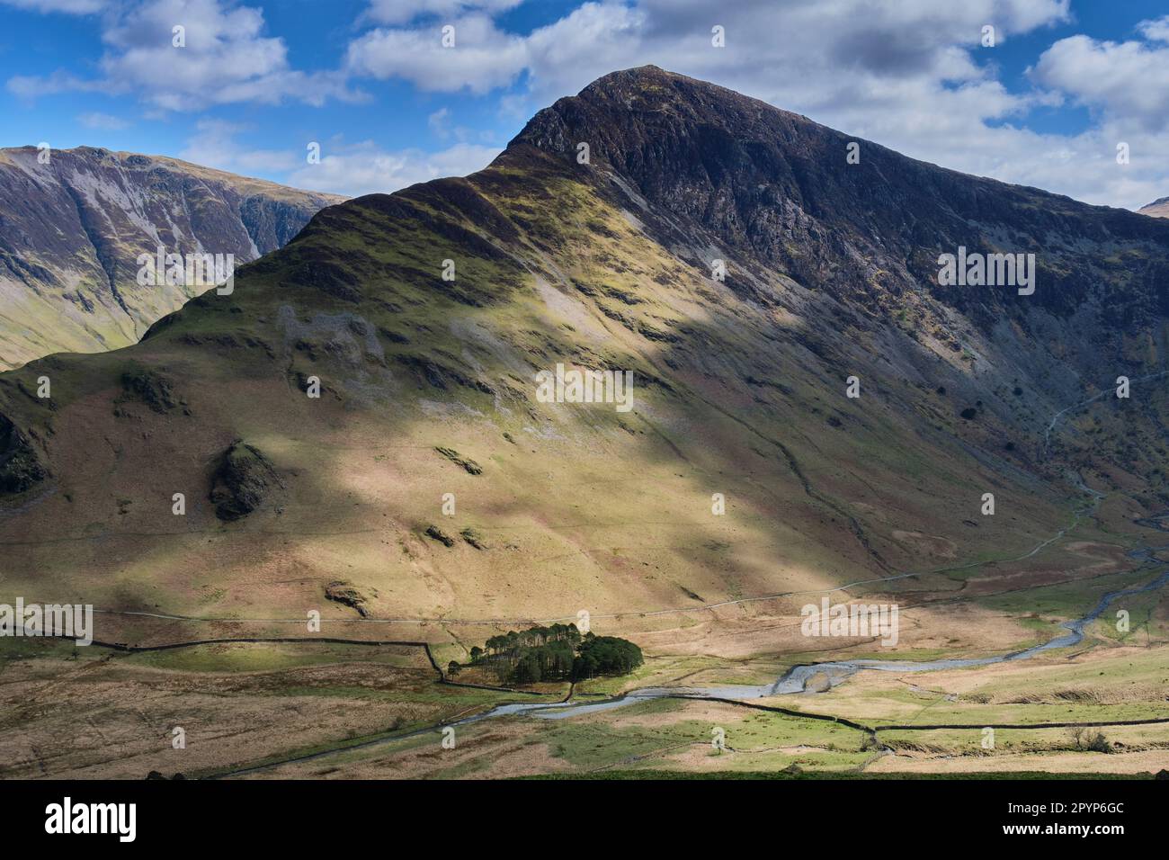 Fleetwith Pike seen from Hay Stacks, Buttermere, Lake District, Cumbria ...