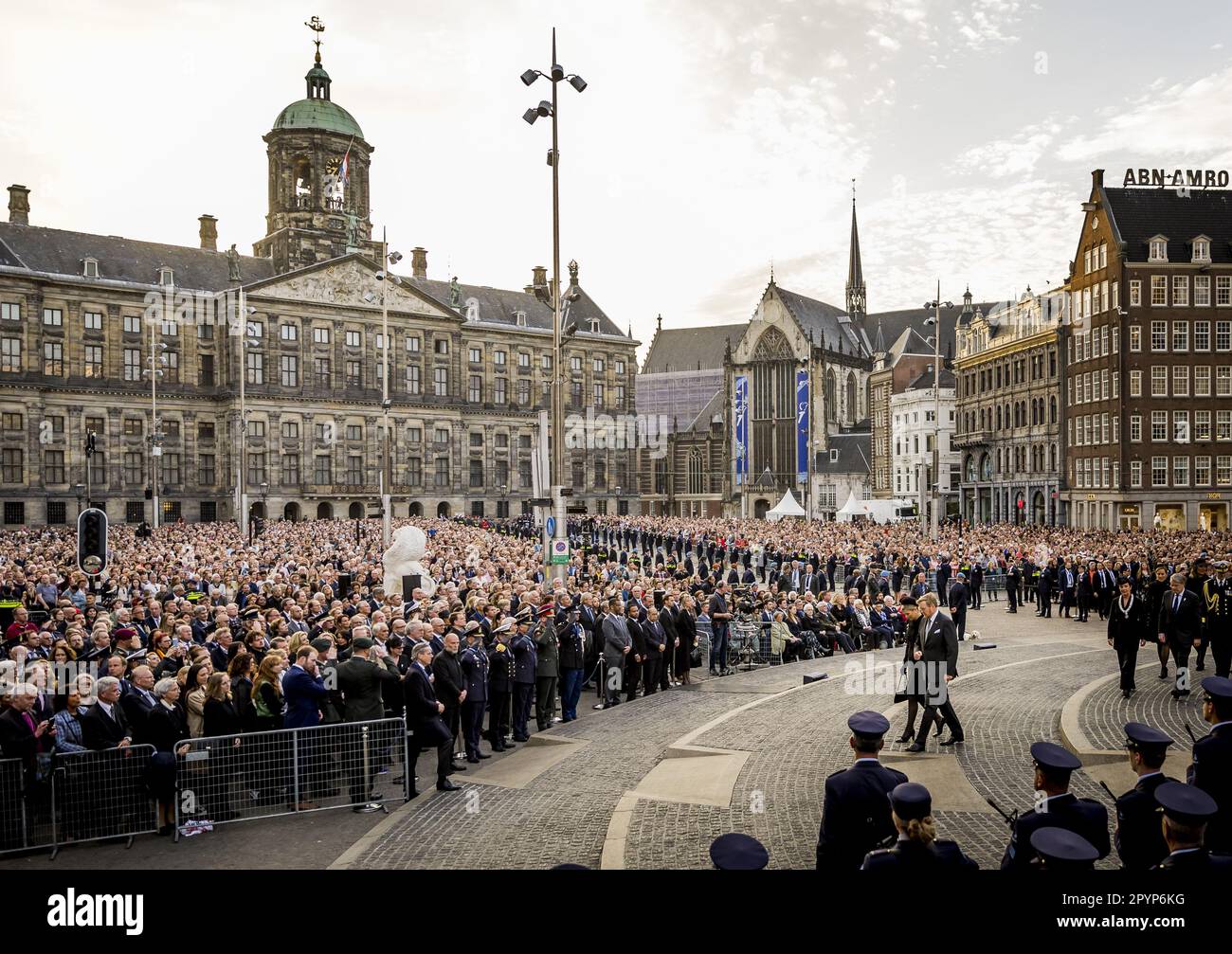 AMSTERDAM - King Willem-Alexander and Queen Maxima open the parade ...