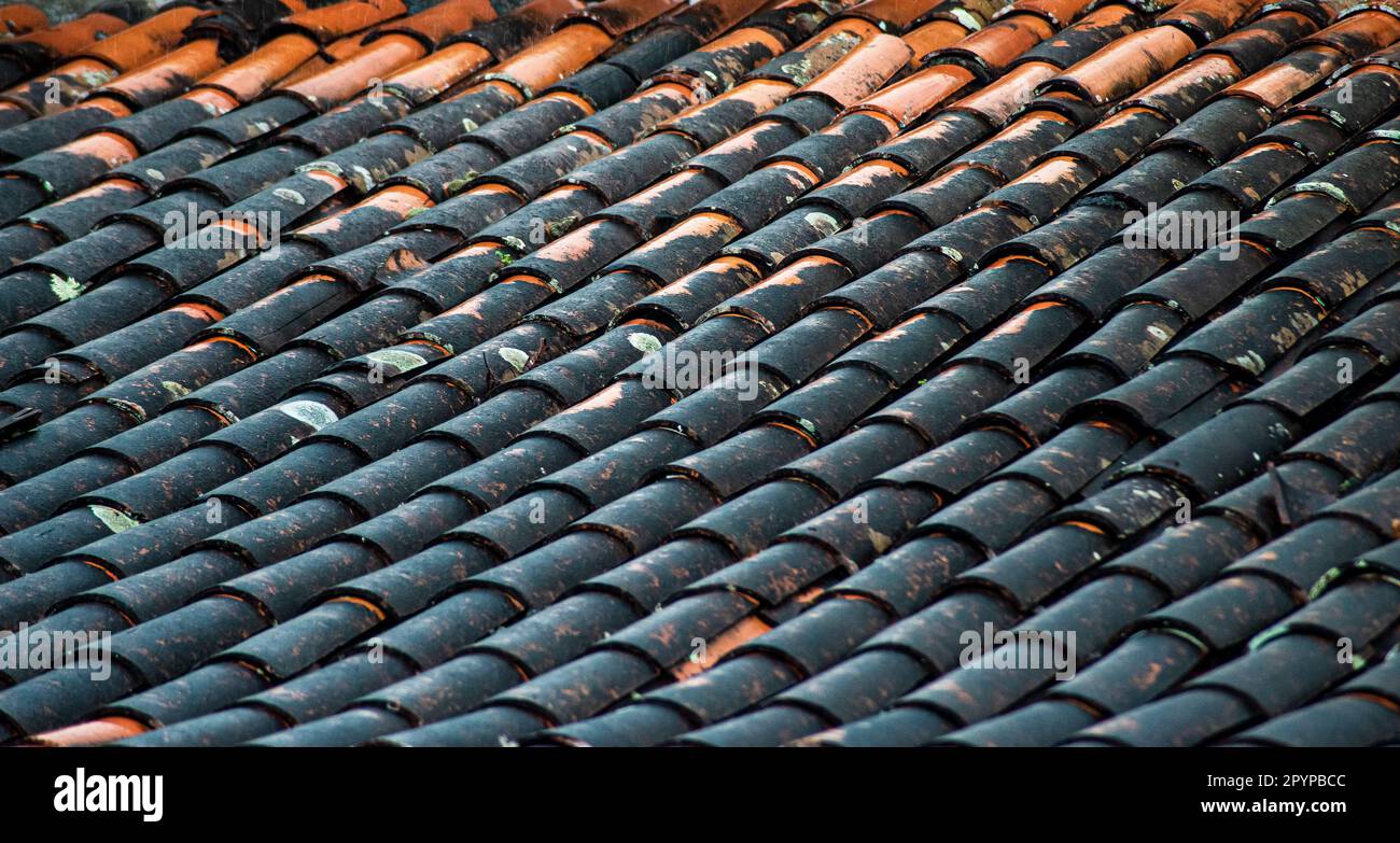 Residential roof tiles texture. regular symmetry Stock Photo - Alamy