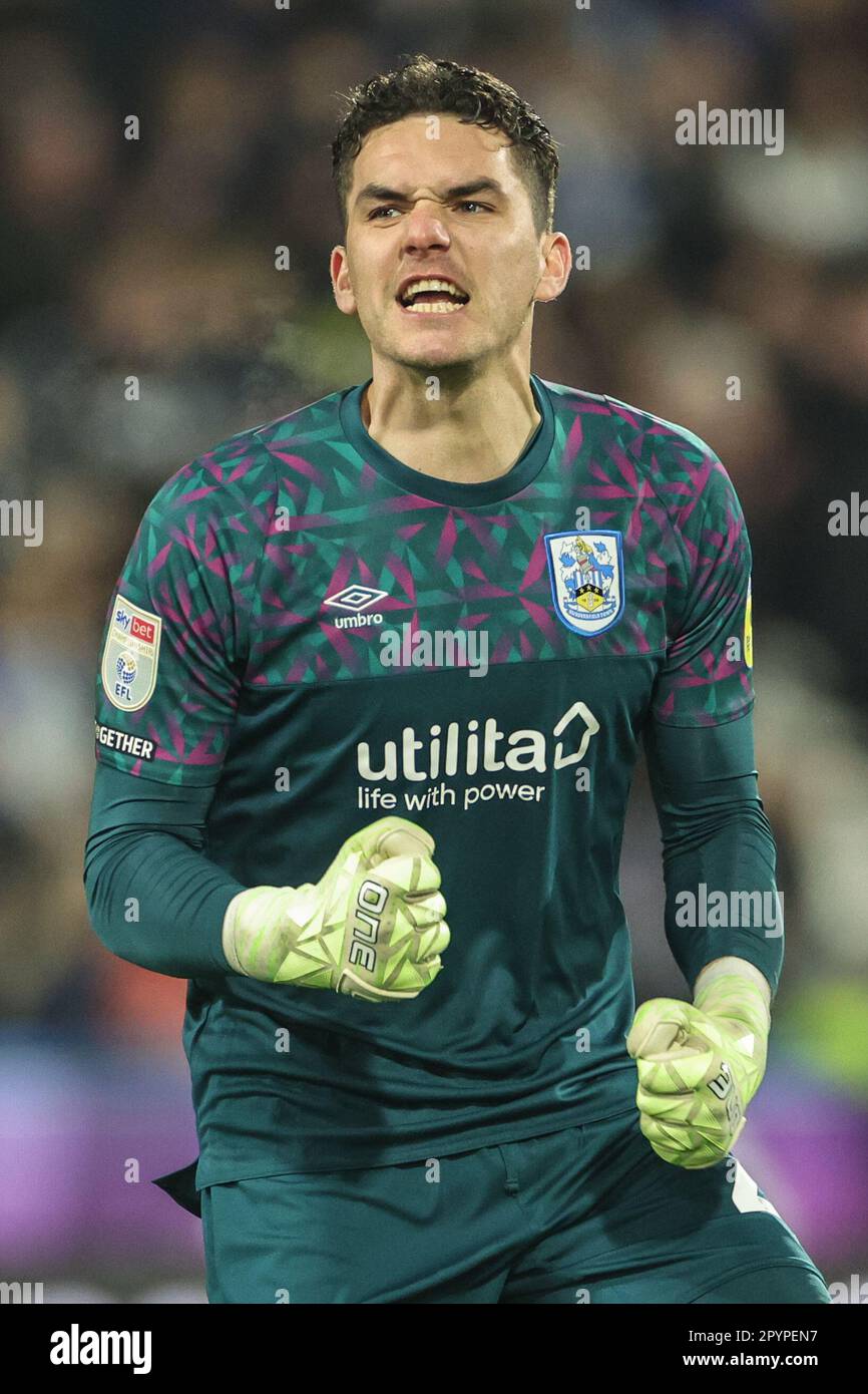 Lee Nicholls #21 of Huddersfield Town celebrates the 1-0 win during the ...