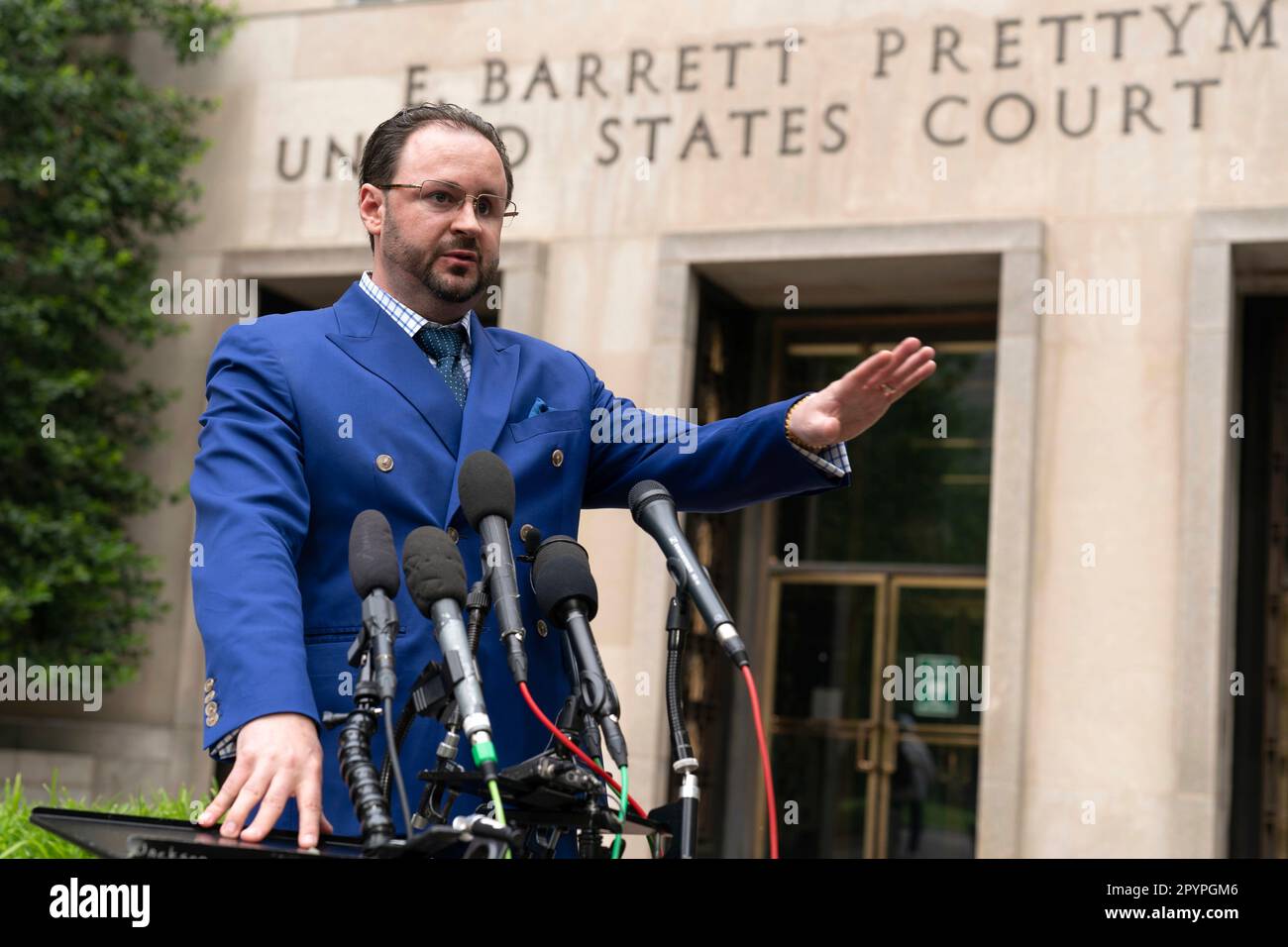Dominic Pezzola's attorney Steven Metcalf talks to reporters outside ...