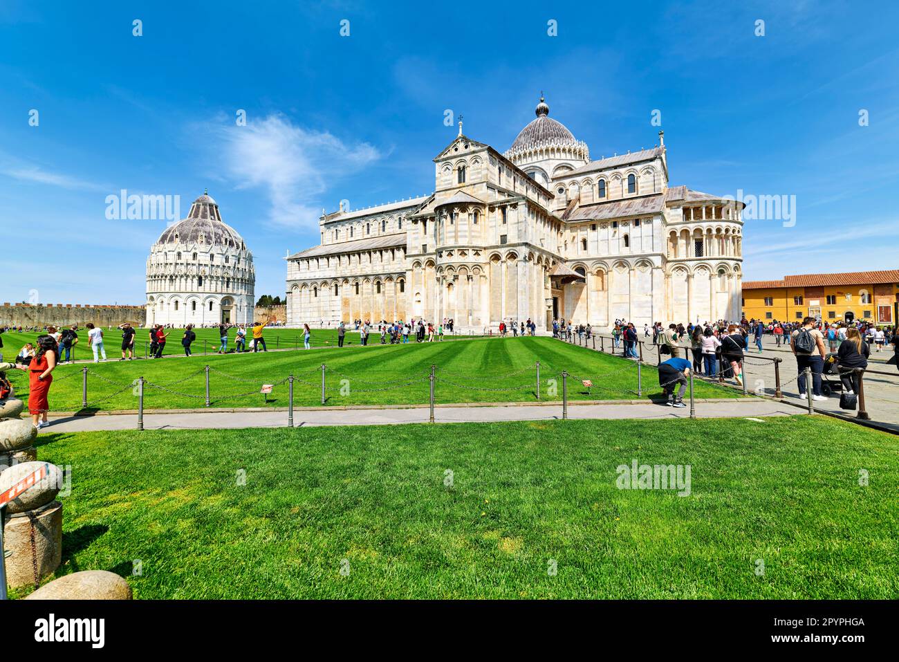 Pisa Tuscany Italy. Piazza dei Miracoli (Square of Miracles ...