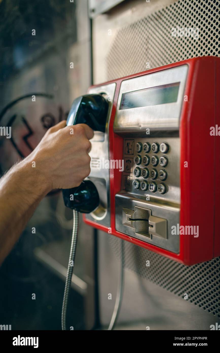 Telephone kiosk payphone hi-res stock photography and images - Alamy