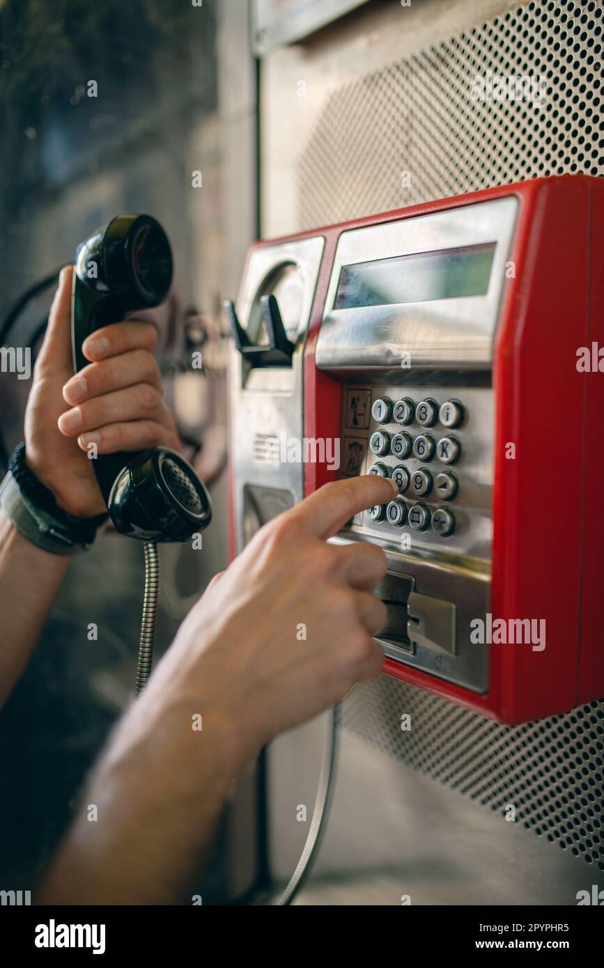 Telephone kiosk payphone hi-res stock photography and images - Alamy