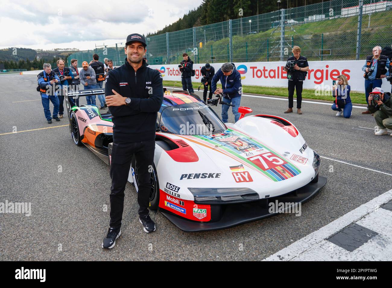 Porsche 963, Porsche Penske Motorsport, presentation of special design Le Mans 2023, reveal ...