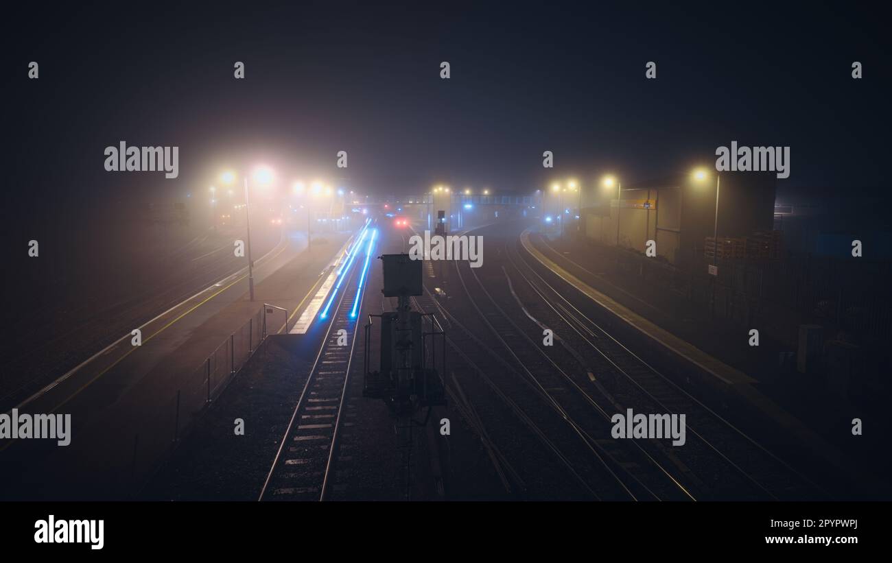 Perth railway station scotland hi-res stock photography and images - Alamy