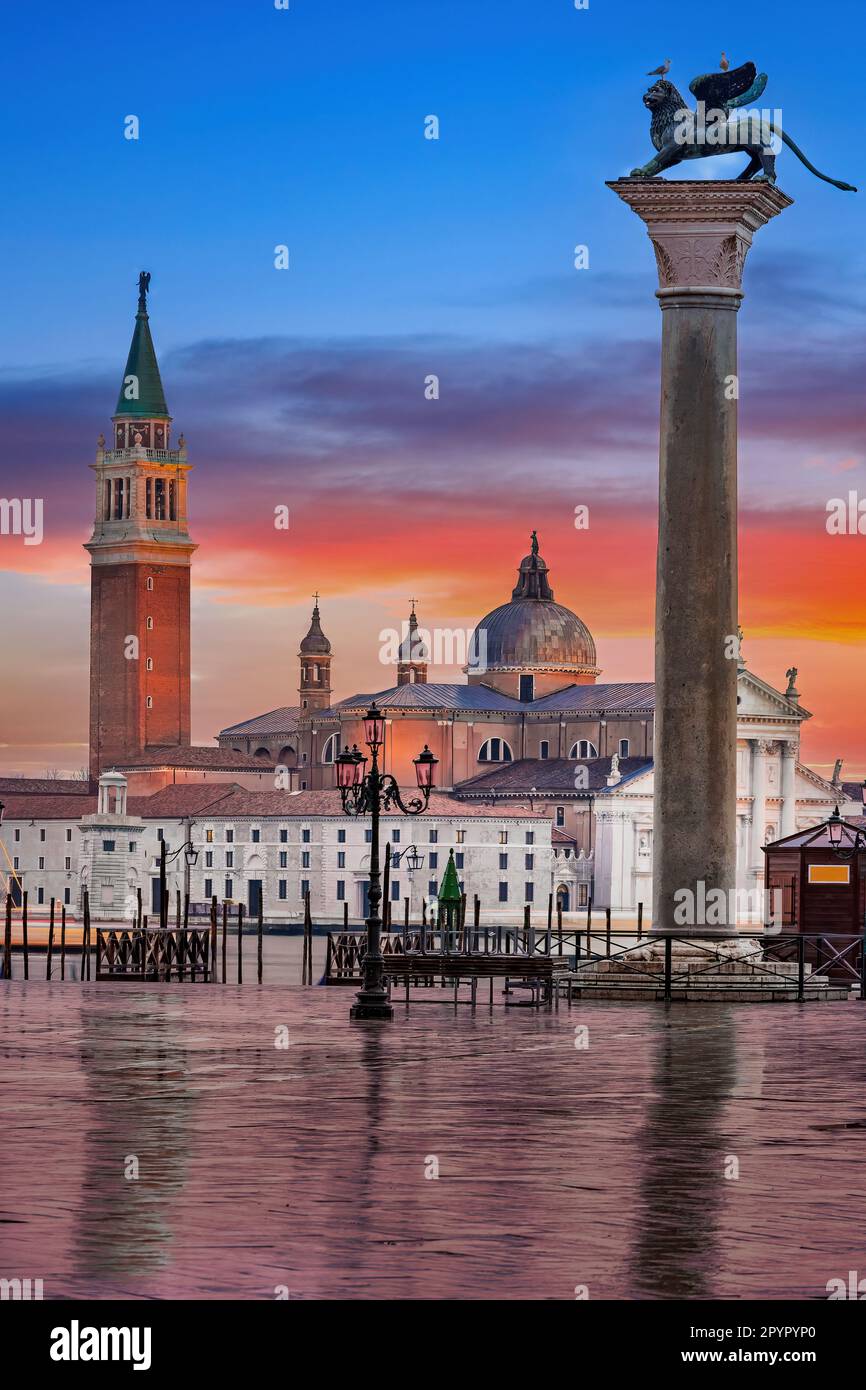 Piazza San Marco at dusk, Venice Stock Photo - Alamy
