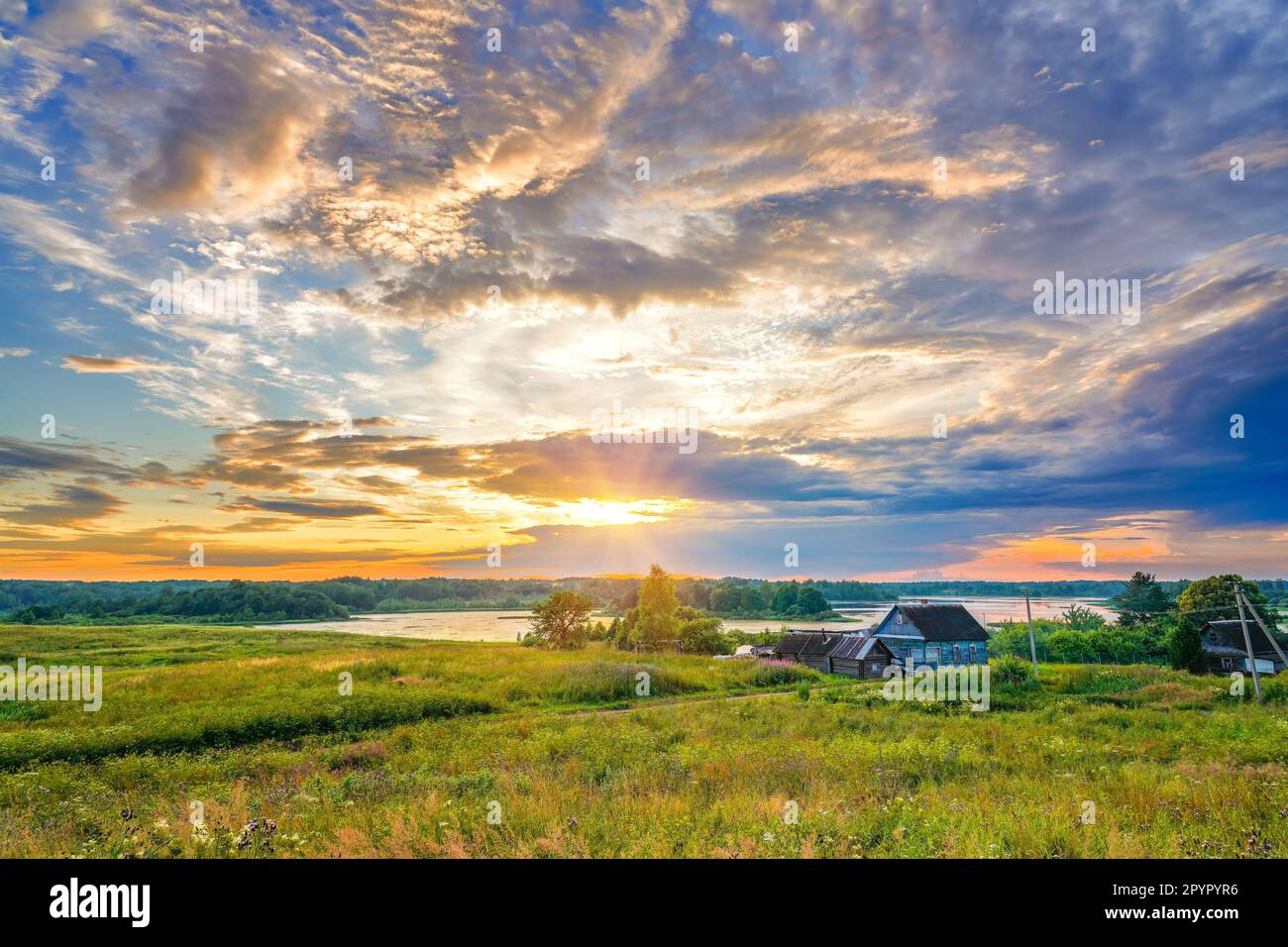 Beautiful countryside road sunset clouds hi-res stock photography and ...