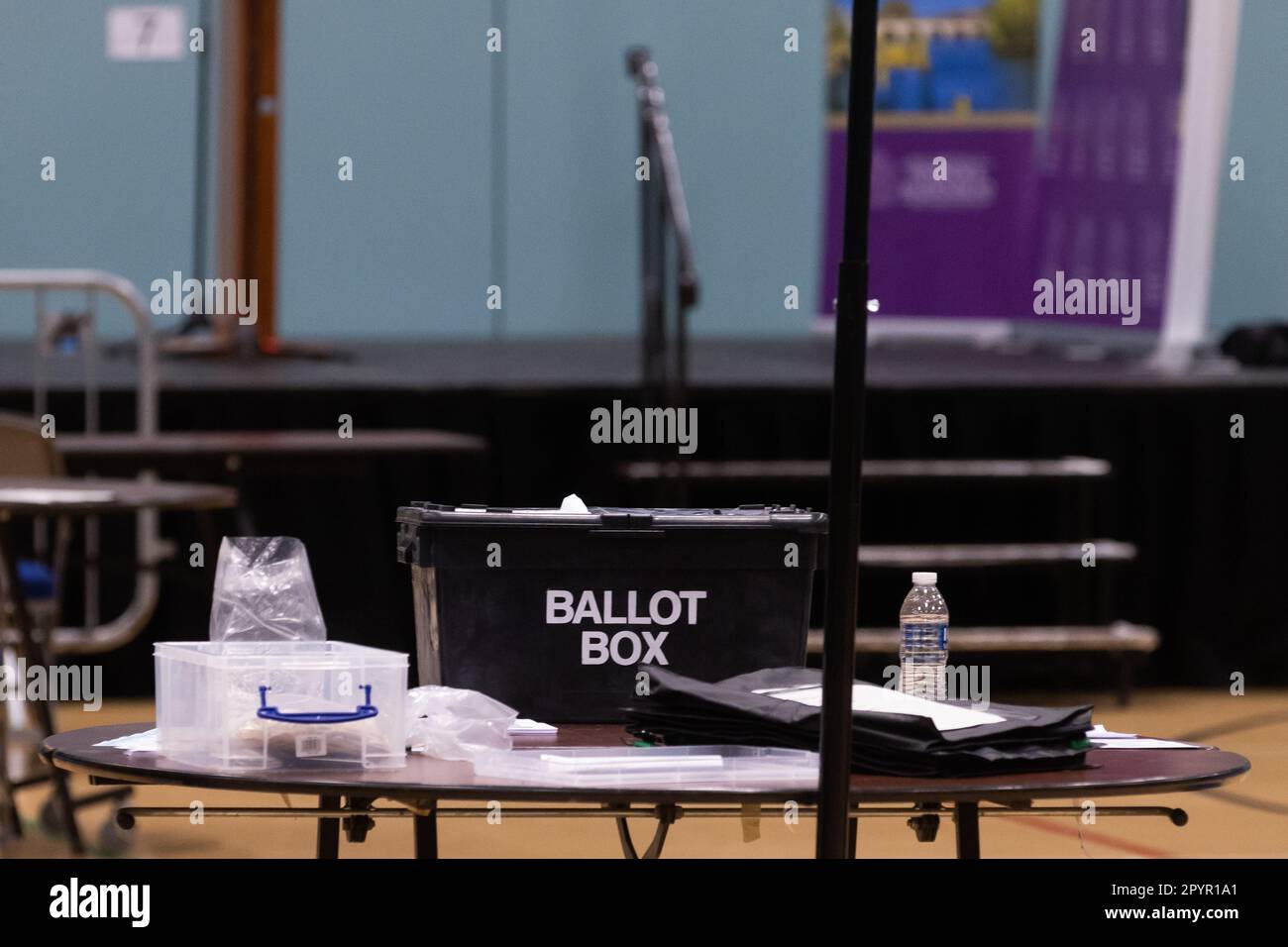 Maidenhead, UK. 4th May, 2023. A ballot box is pictured on a table at ...
