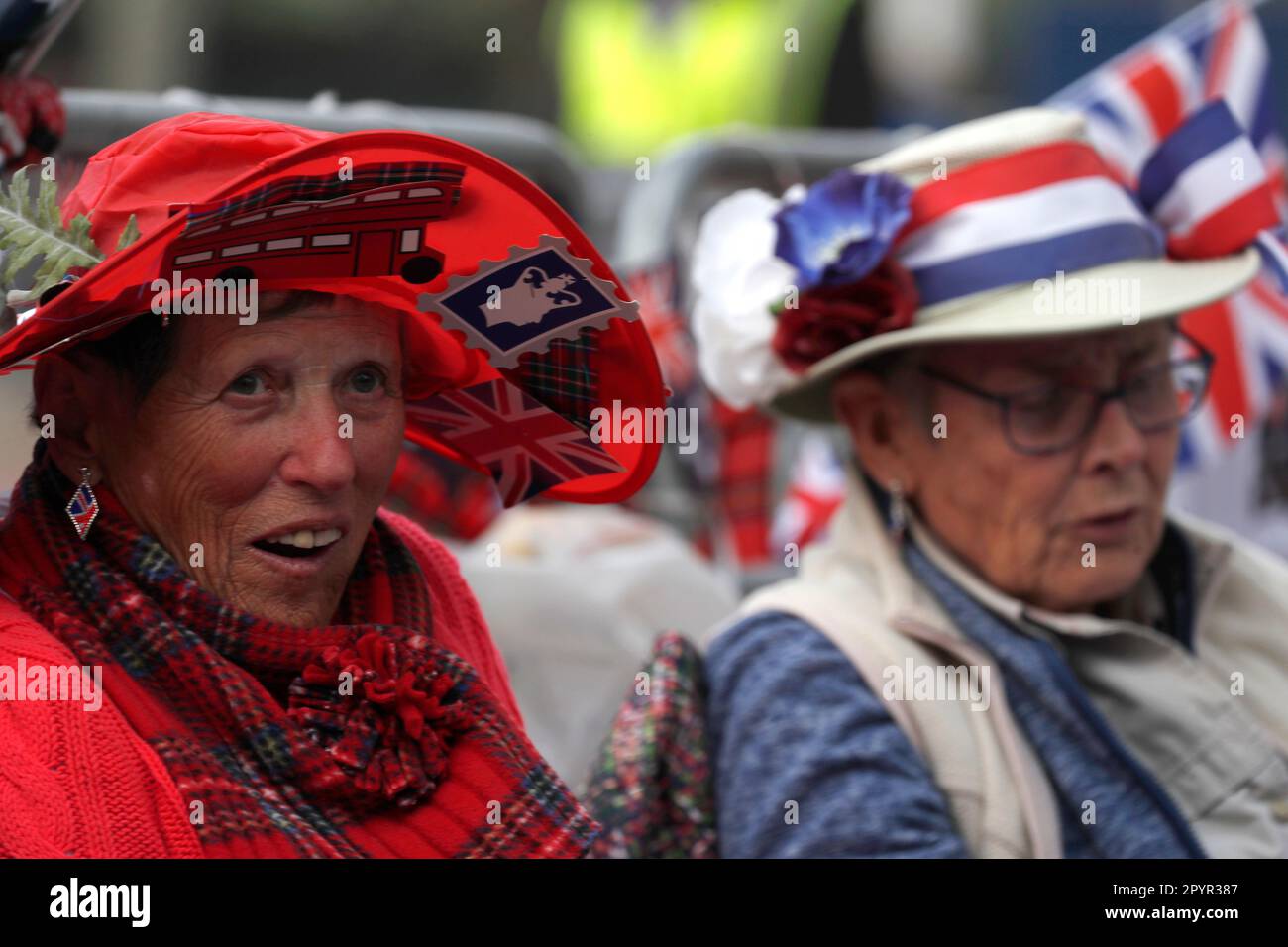 London England, UK. 04/05/2023, Loyalists gather on The Mall ahead of ...