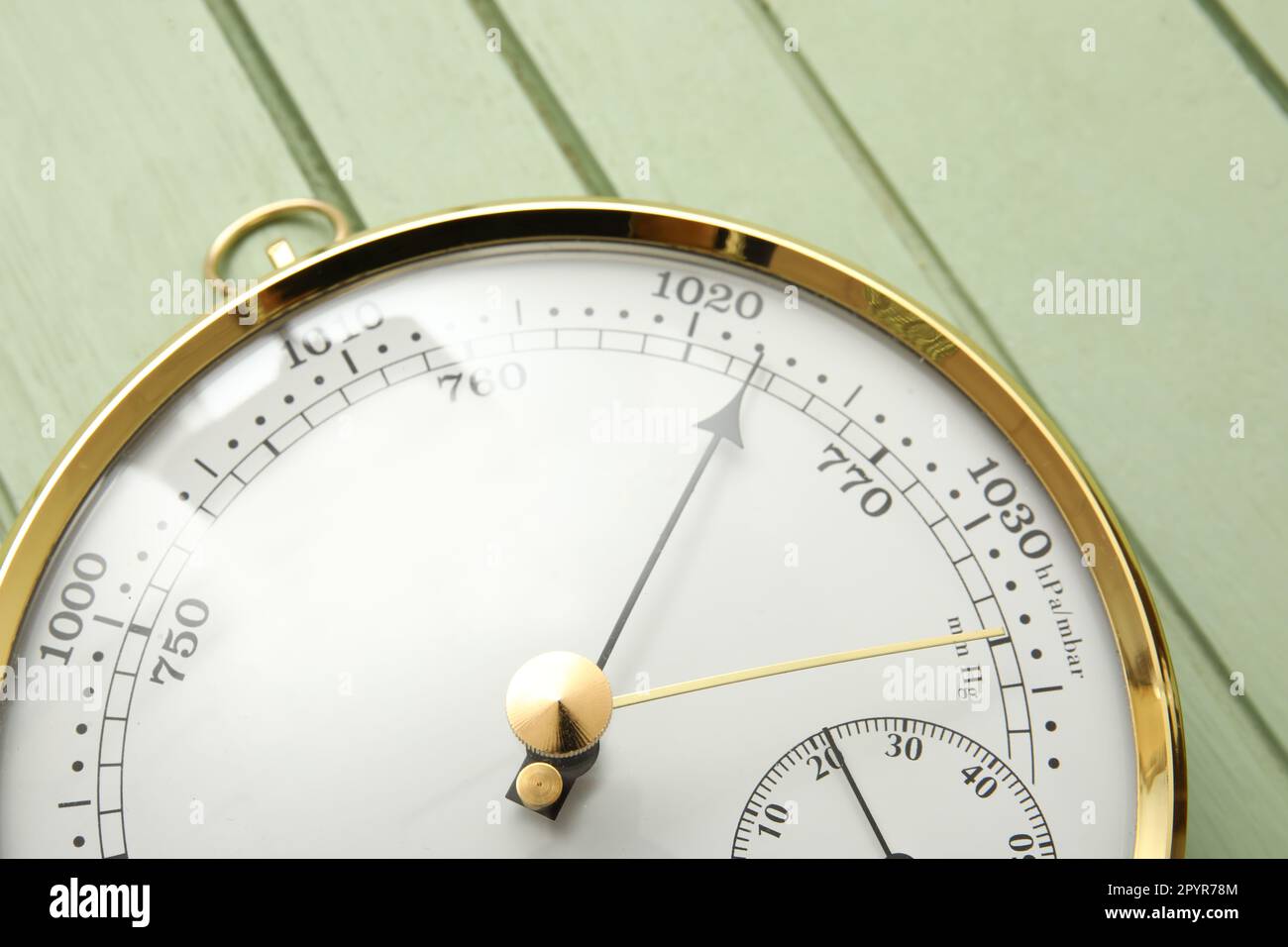 Barometer measuring barometric atmospheric hi-res stock photography and ...