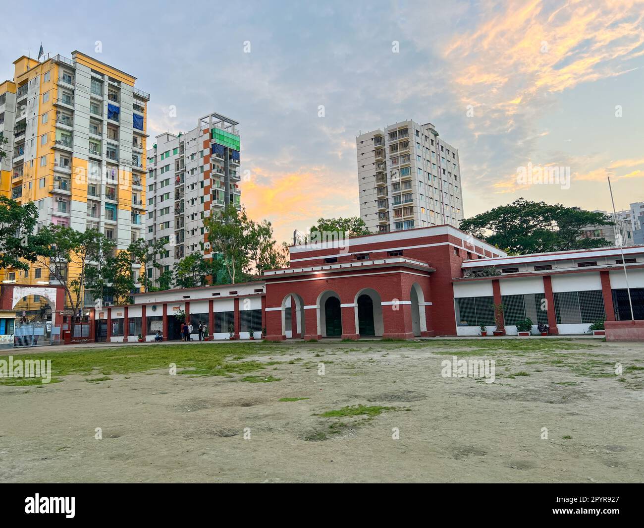 Bangladesh school building hi-res stock photography and images - Alamy