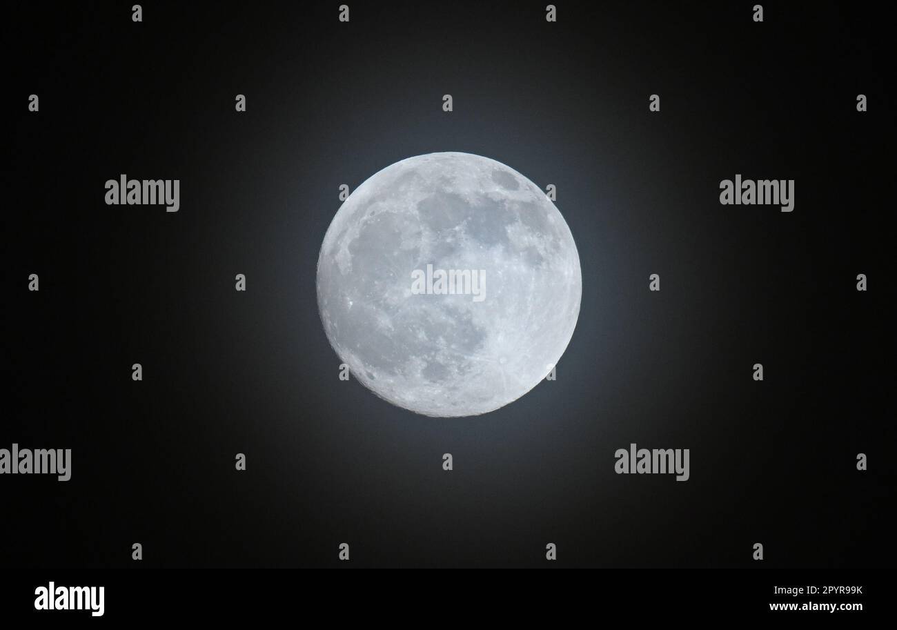 Lunar eclipse 2023 hi-res stock photography and images - Alamy