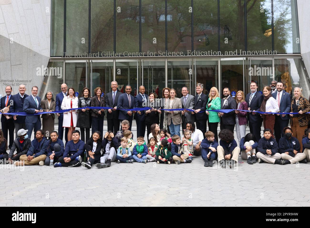 Richard gilder center hi-res stock photography and images - Alamy