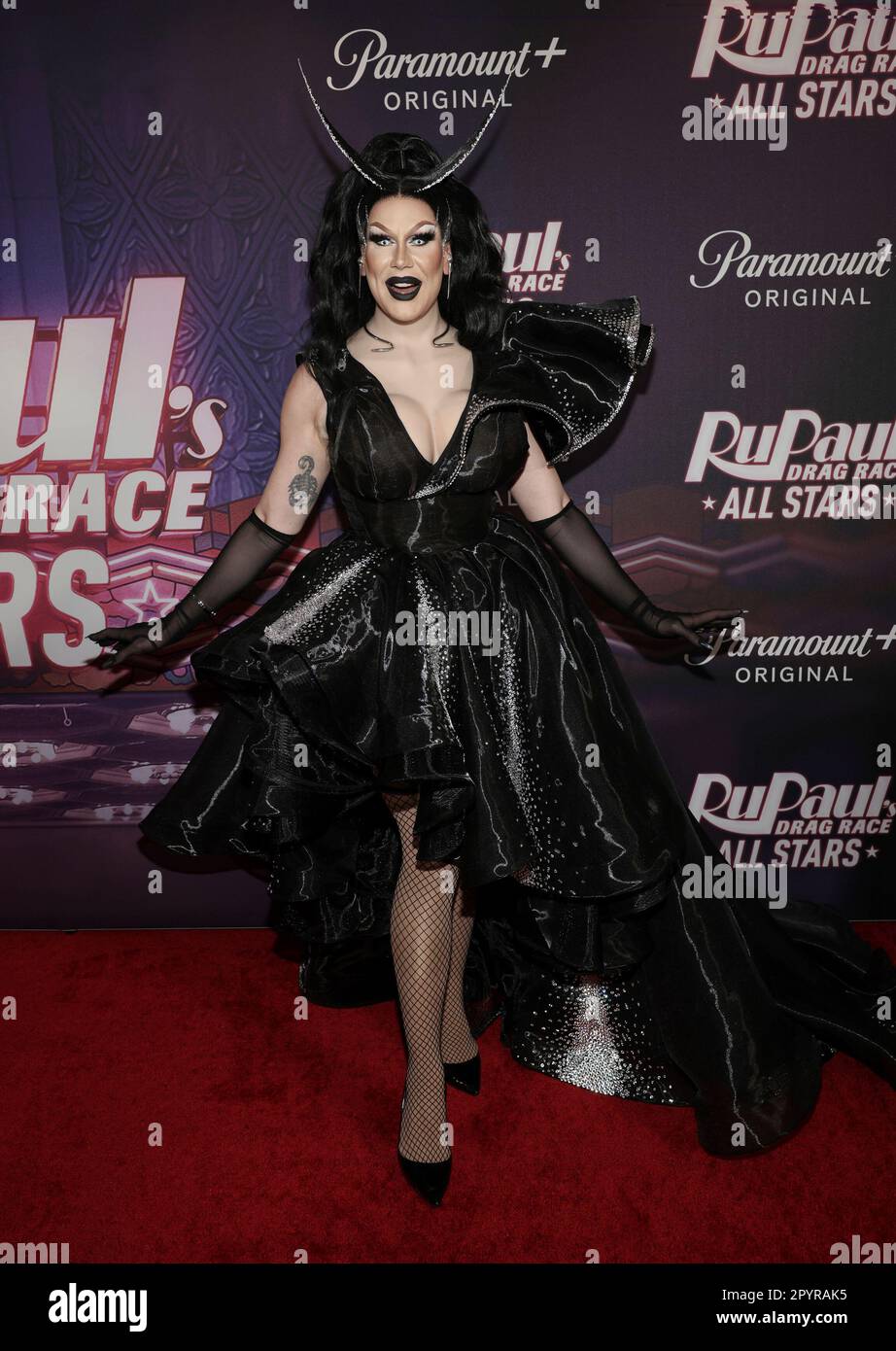 Jimbo attends the premiere of "RuPaul's Drag Race All Stars" season 8 ...