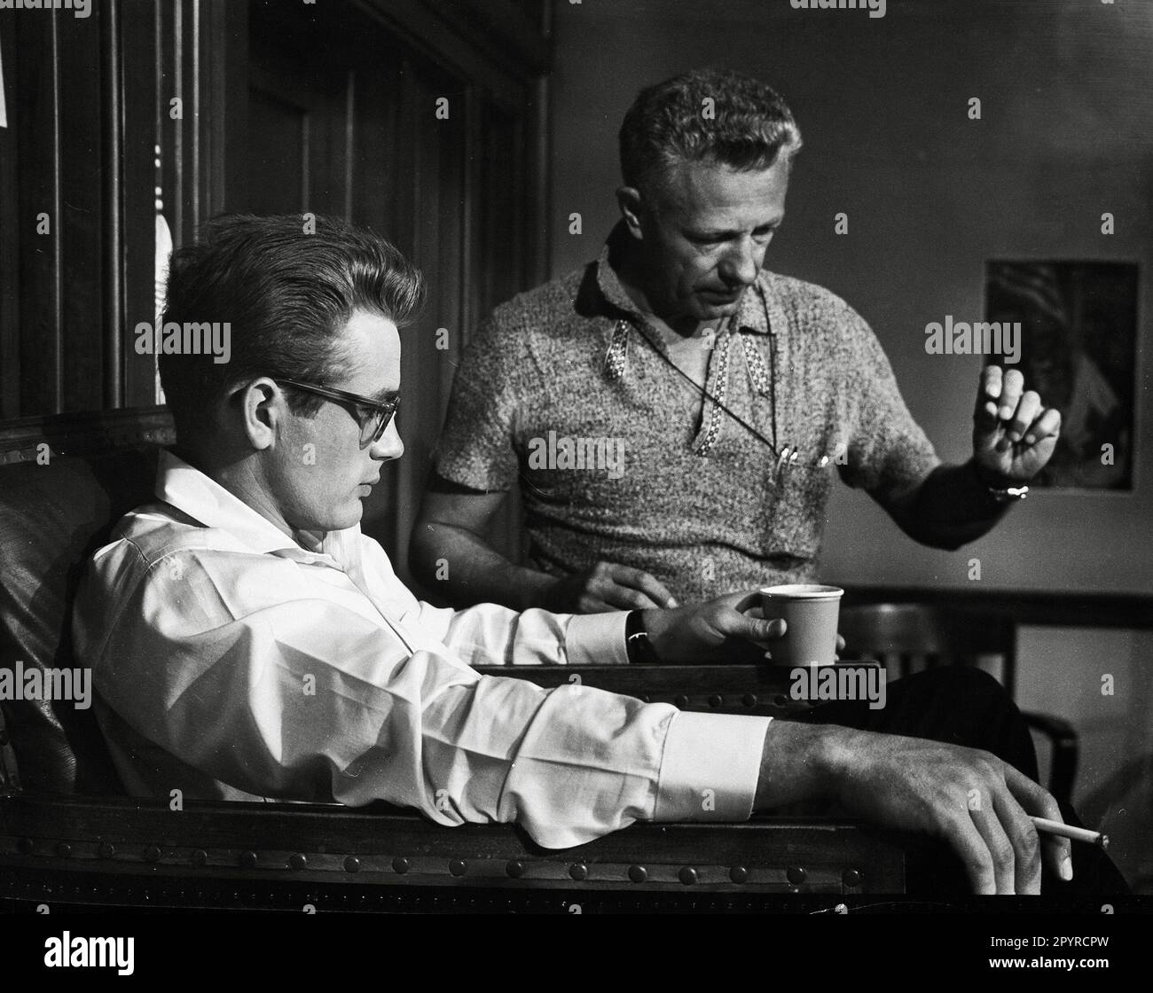 James Dean, Director Nicholas Ray, "Rebel Without a Cause" (1955 ...