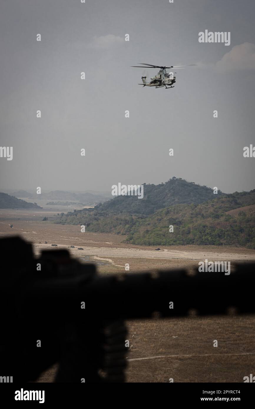 U.S. Marines with Marine Medium Tiltrotor Squadron (VMM) 362 (Rein ...