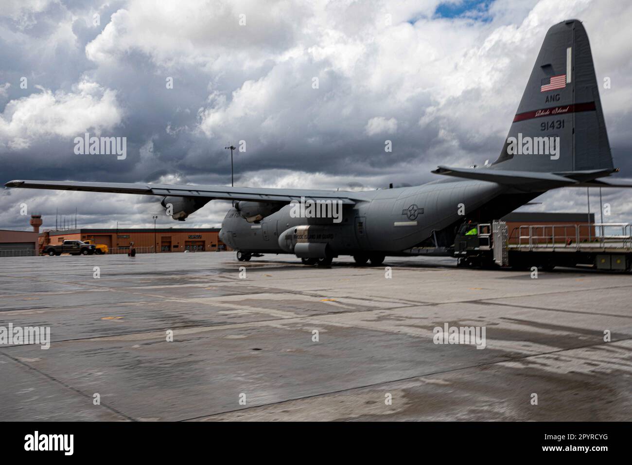 Service members with 4th Battalion, 31st Infantry Regiment, "The Polar ...