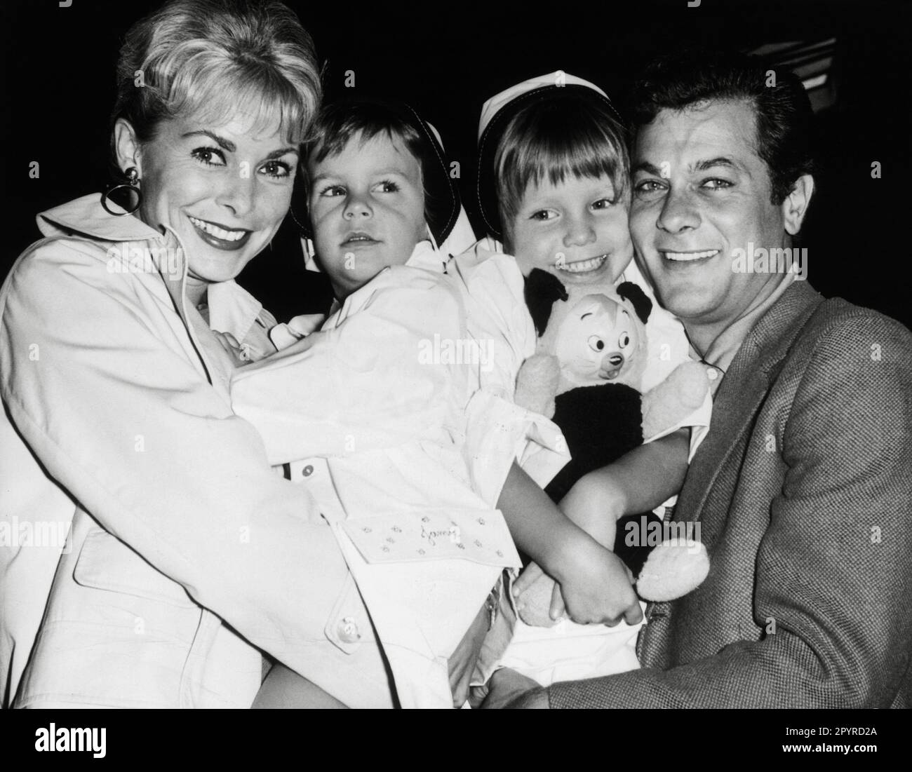 Janet Leigh, Jamie Lee Curtis, Kelly Curtis, Tony Curtis, circa 1962 ...