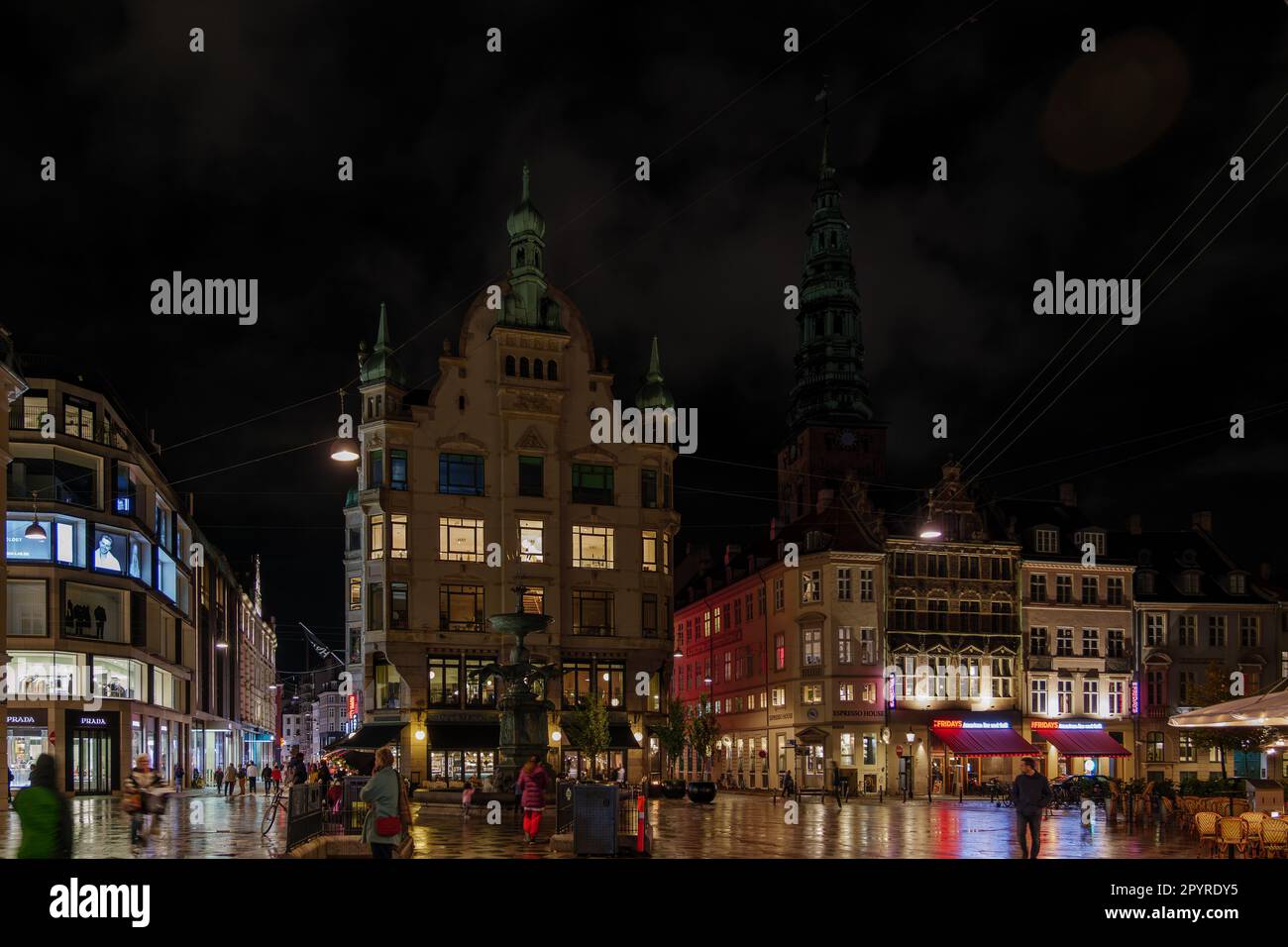 Copenhagen, Denmark - OCTOBER 2022: Outdoor night scenery at plaza and ...