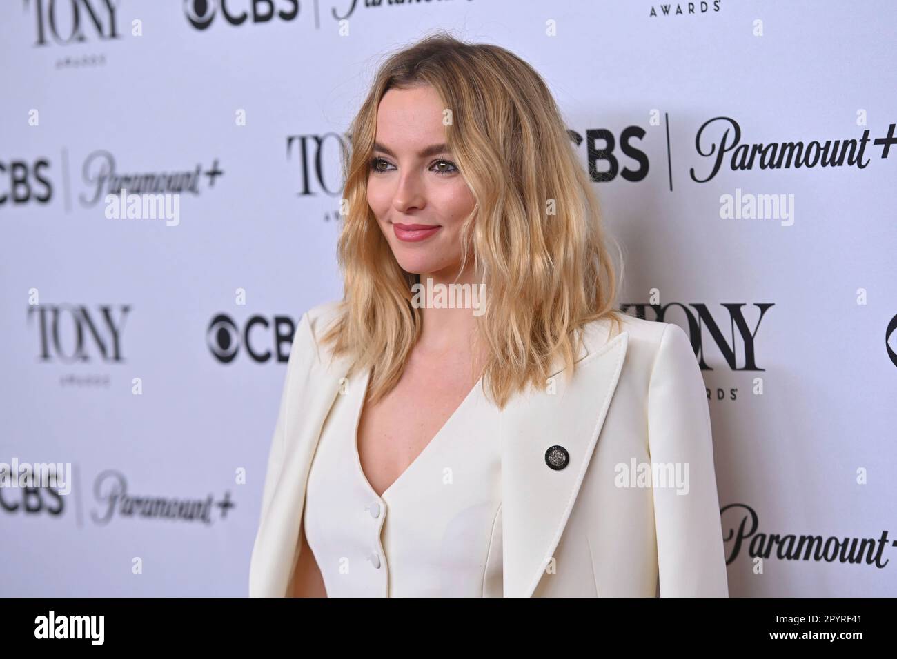 Photo by: NDZ/STAR MAX/IPx 2023 5/4/23 Jodie Comer attends the 76th ... Photo by: NDZ/STAR MAX/IPx 2023 5/4/23 Jodie Comer attends the 76th ...