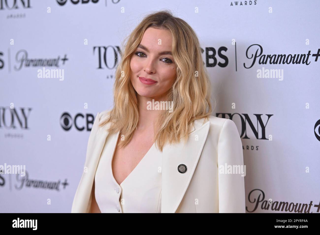 Photo by: NDZ/STAR MAX/IPx 2023 5/4/23 Jodie Comer attends the 76th ... Photo by: NDZ/STAR MAX/IPx 2023 5/4/23 Jodie Comer attends the 76th ...