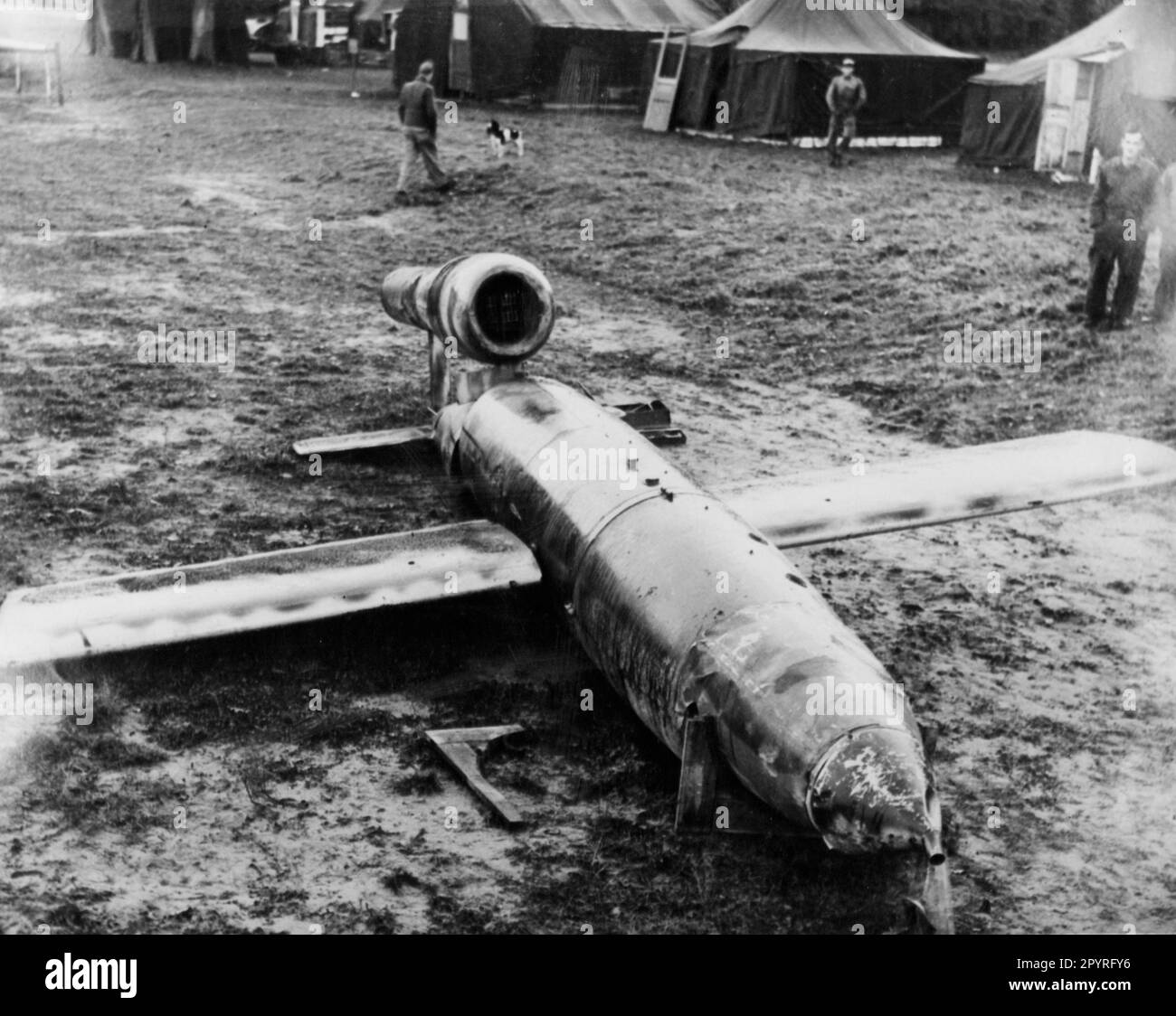 Undetonated V1 flying bomb, France, 1944 Stock Photo - Alamy