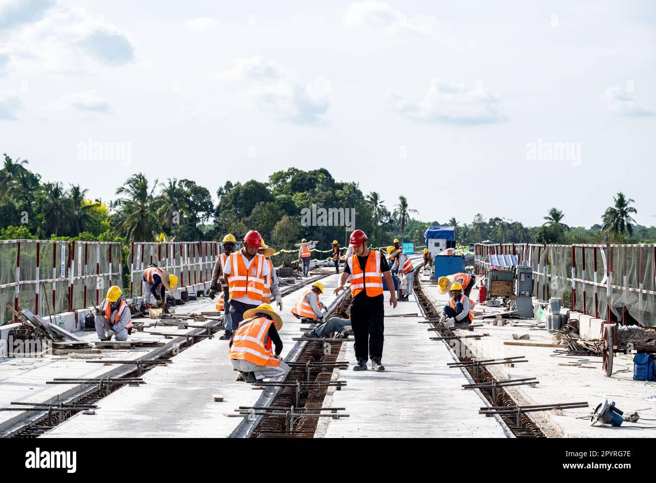 Kota Bharu, Malaysia. 26th Apr, 2023. Zhang Tan (center R), leader of ...