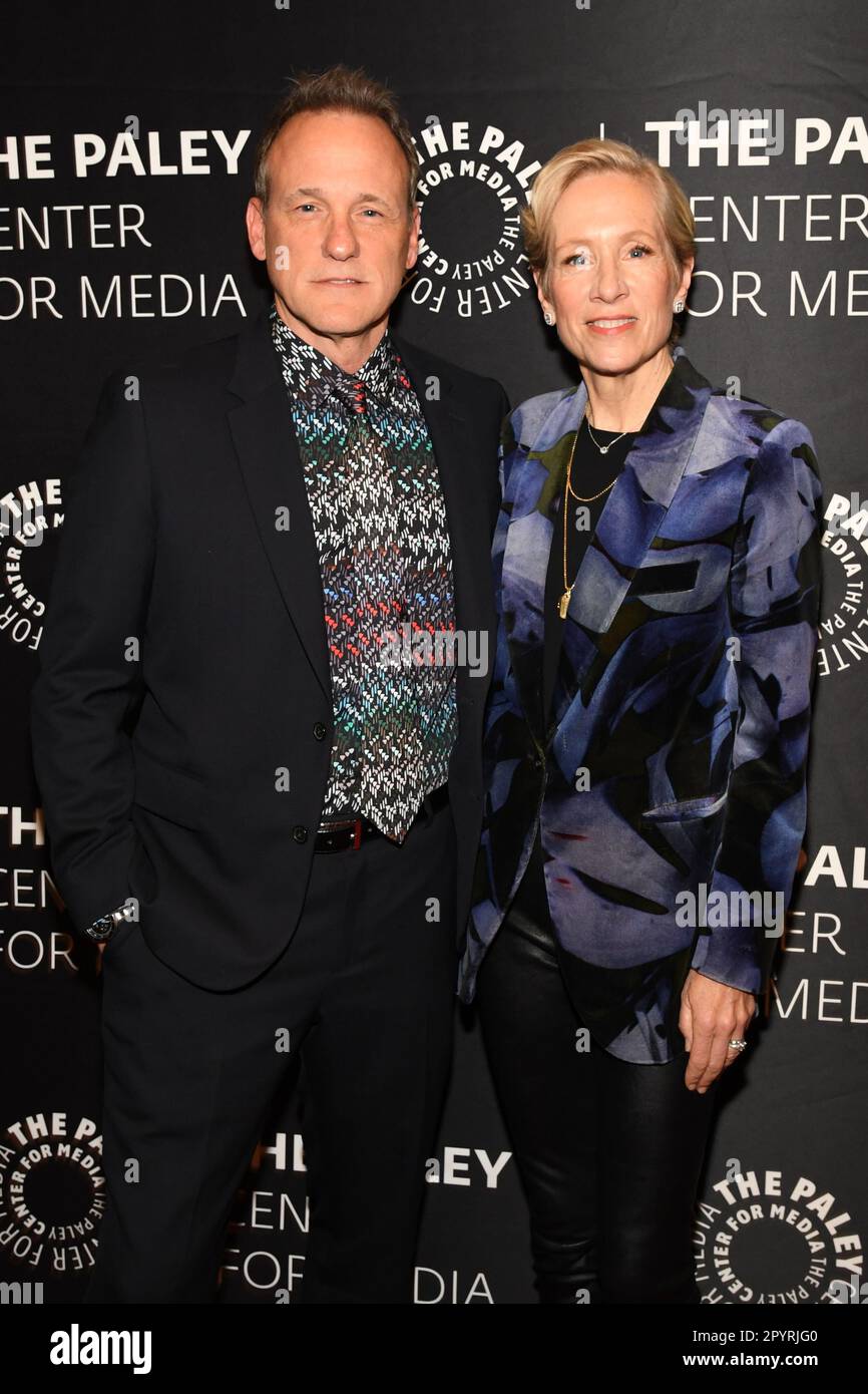 New York, USA. 04th May, 2023. Tom Verica and Betsy Beers walking the ...