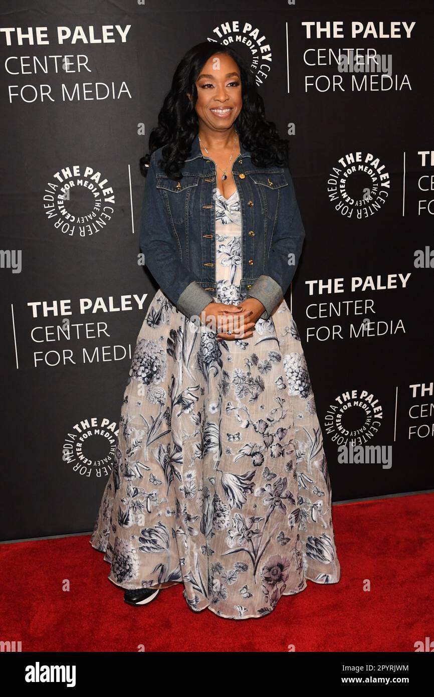 New York, USA. 04th May, 2023. Shonda Rhimes walking the red carpet at ...