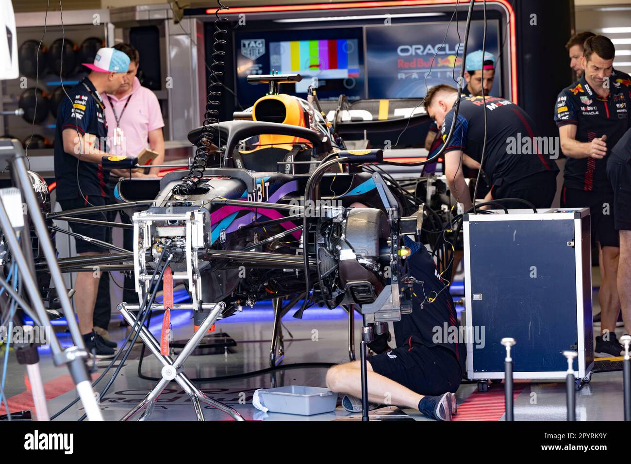 Miami, Florida, USA. 4th May, 2023. Oracle RedBull Racing mechanics and ...