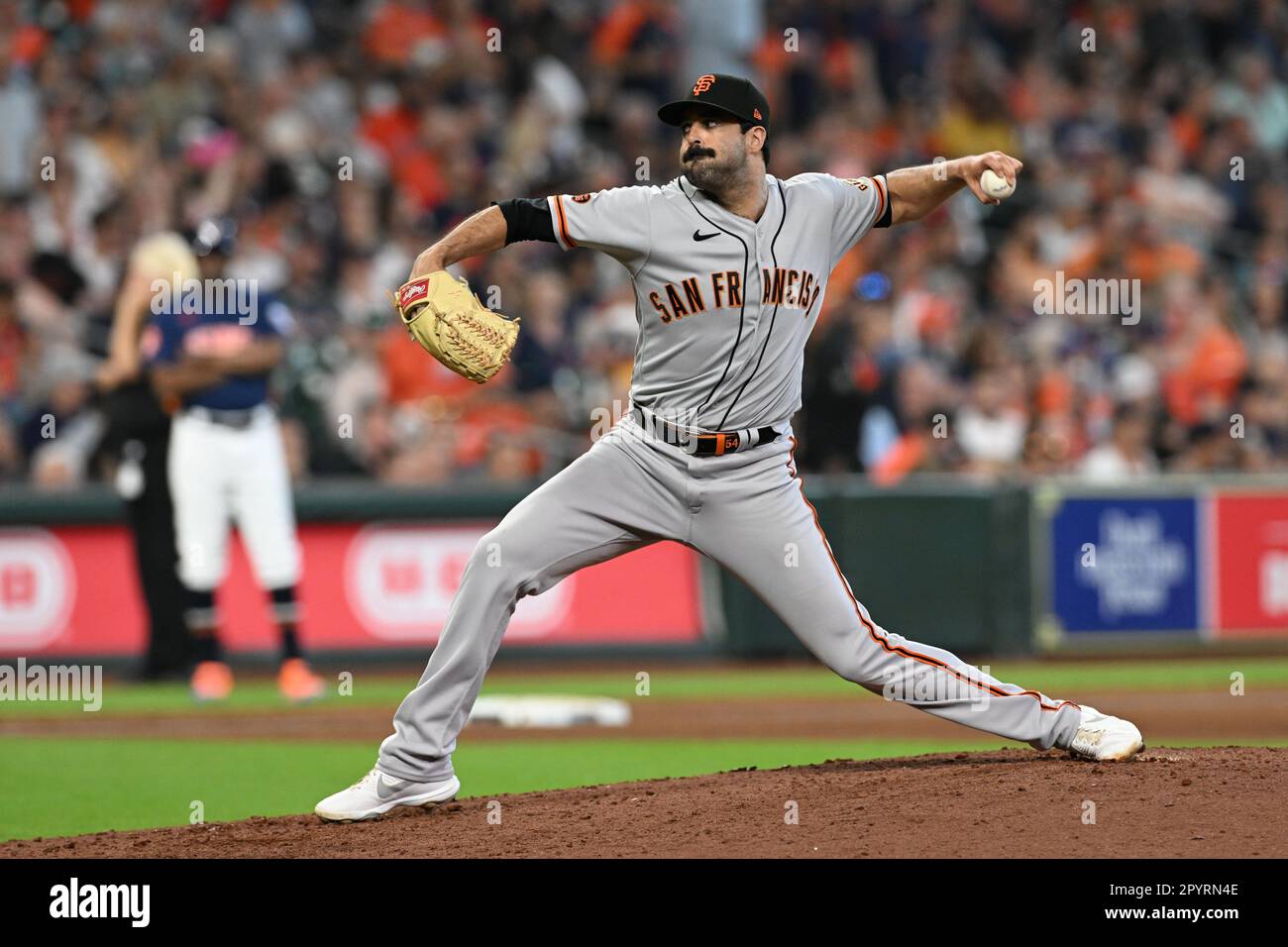 San Francisco Giants relief pitcher Scott Alexander (54) in the bottom of the eighth inning ...