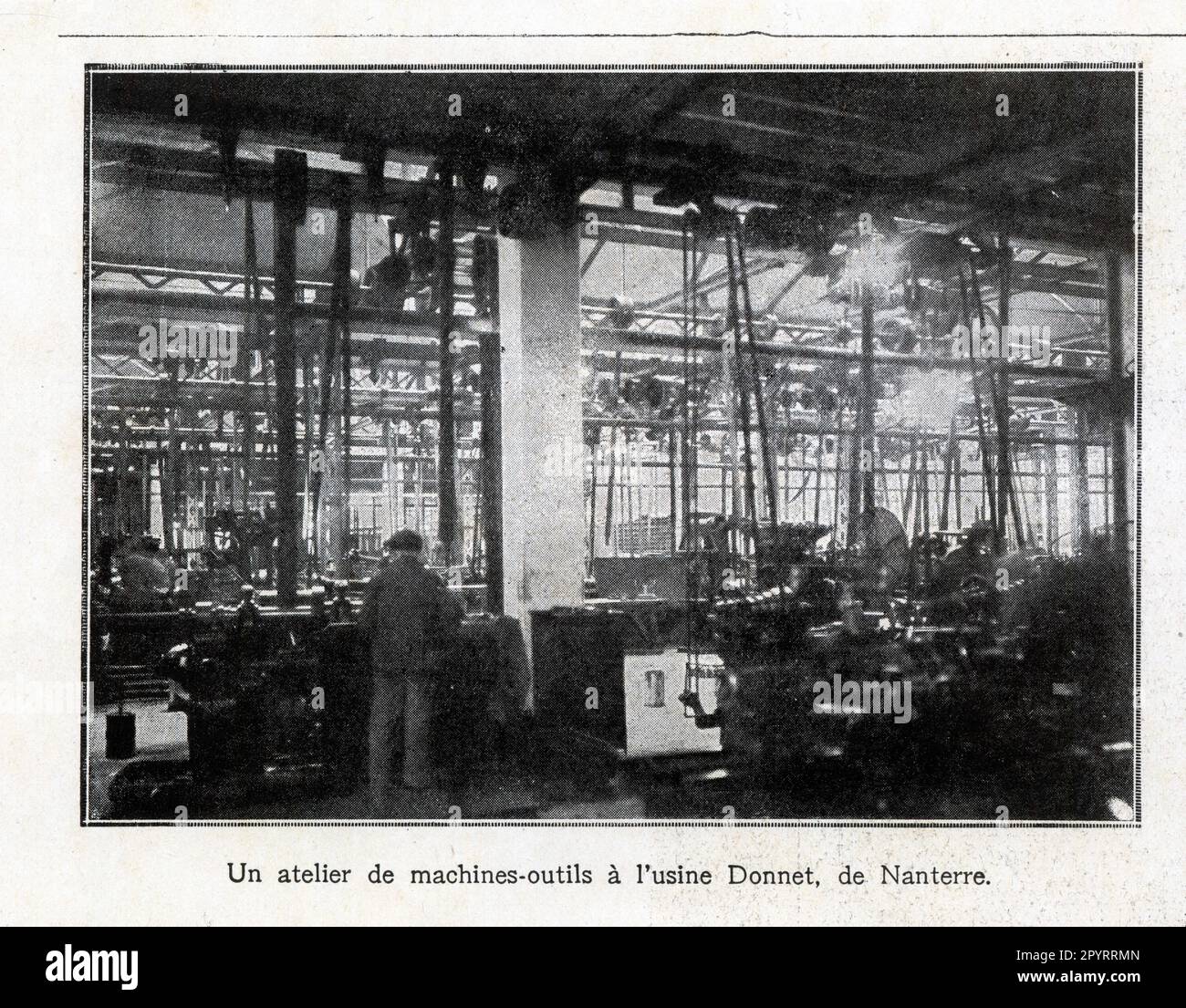 Un atelier de machines-outils à l'usine Donnet, de Nanterre, 1929 Stock ...
