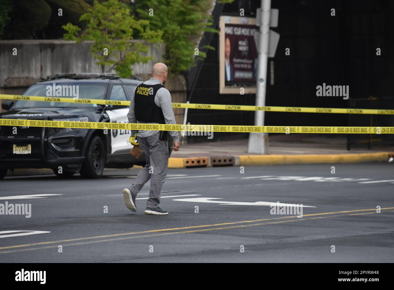 Gunshot wound abdomen hi-res stock photography and images - Alamy