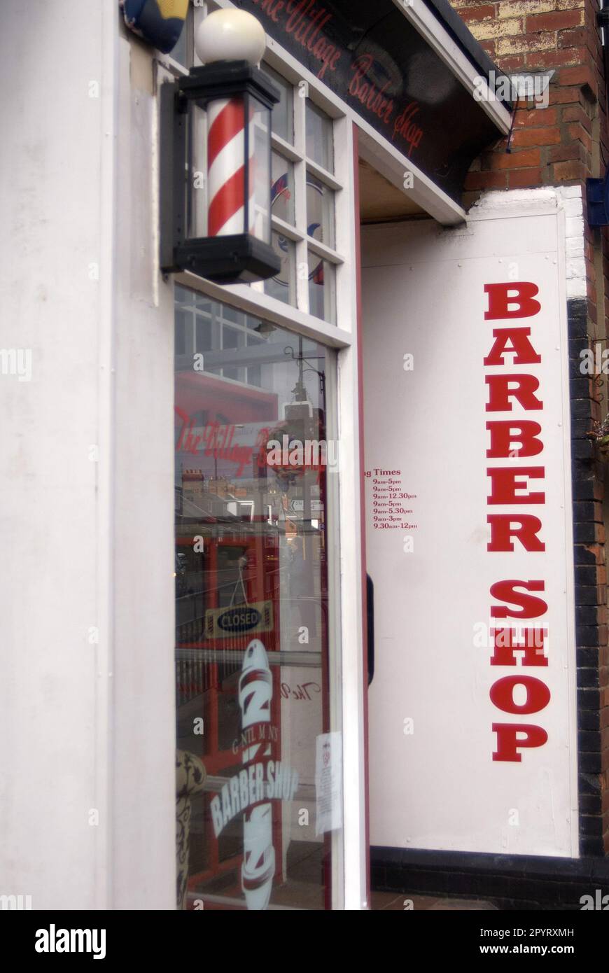 Barbers Shop, Whitburn, South Tyneside Stock Photo - Alamy