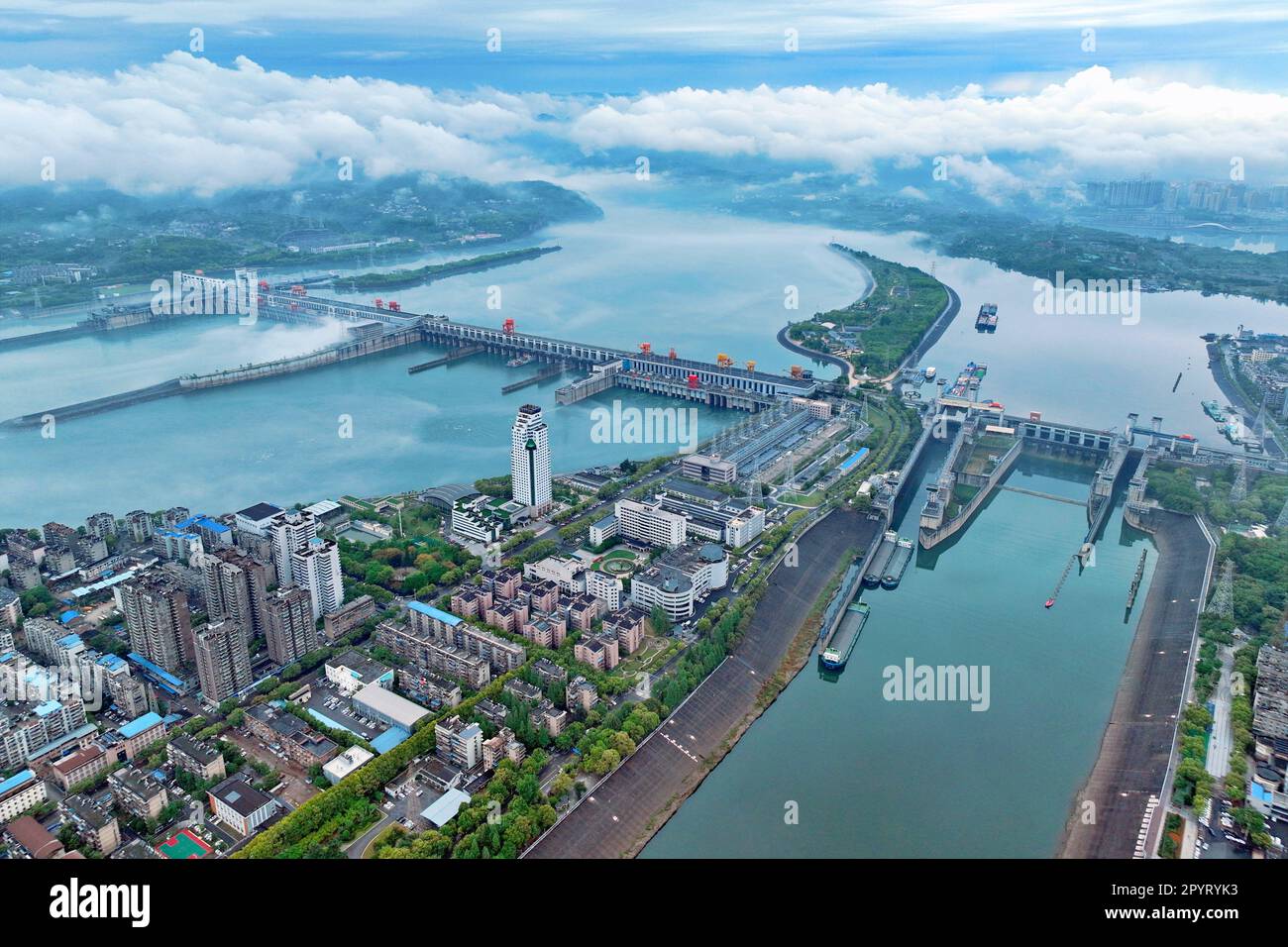 Gezhouba dam hi-res stock photography and images - Alamy