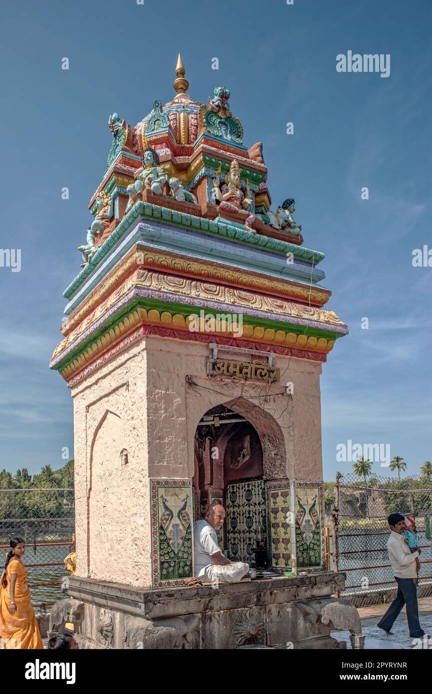 Hindu style small temple hi-res stock photography and images - Alamy