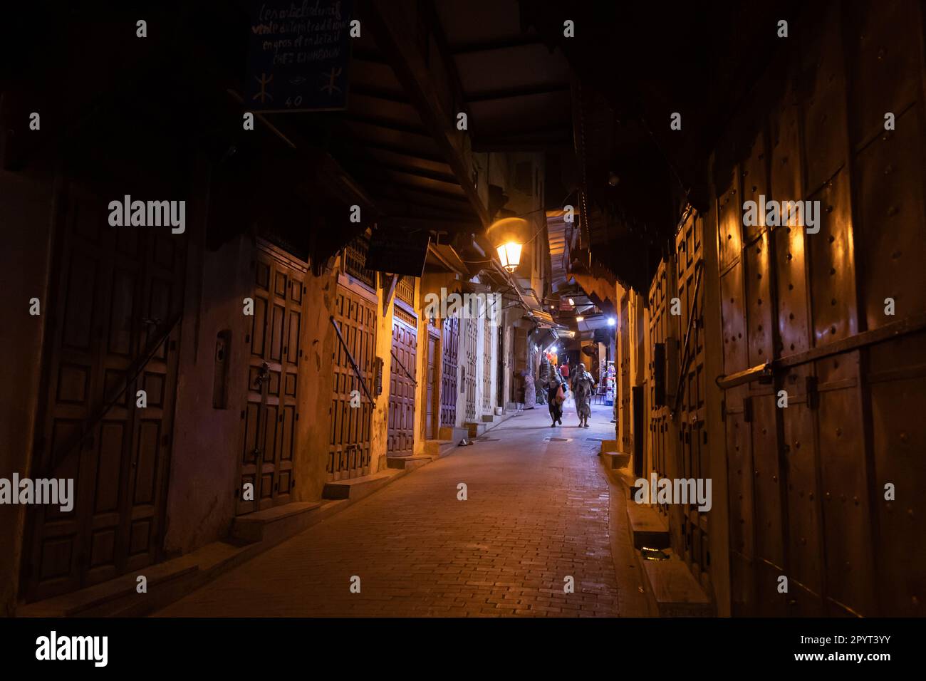Fez, Morocco 2022: night view of historical and traditional narrow ...
