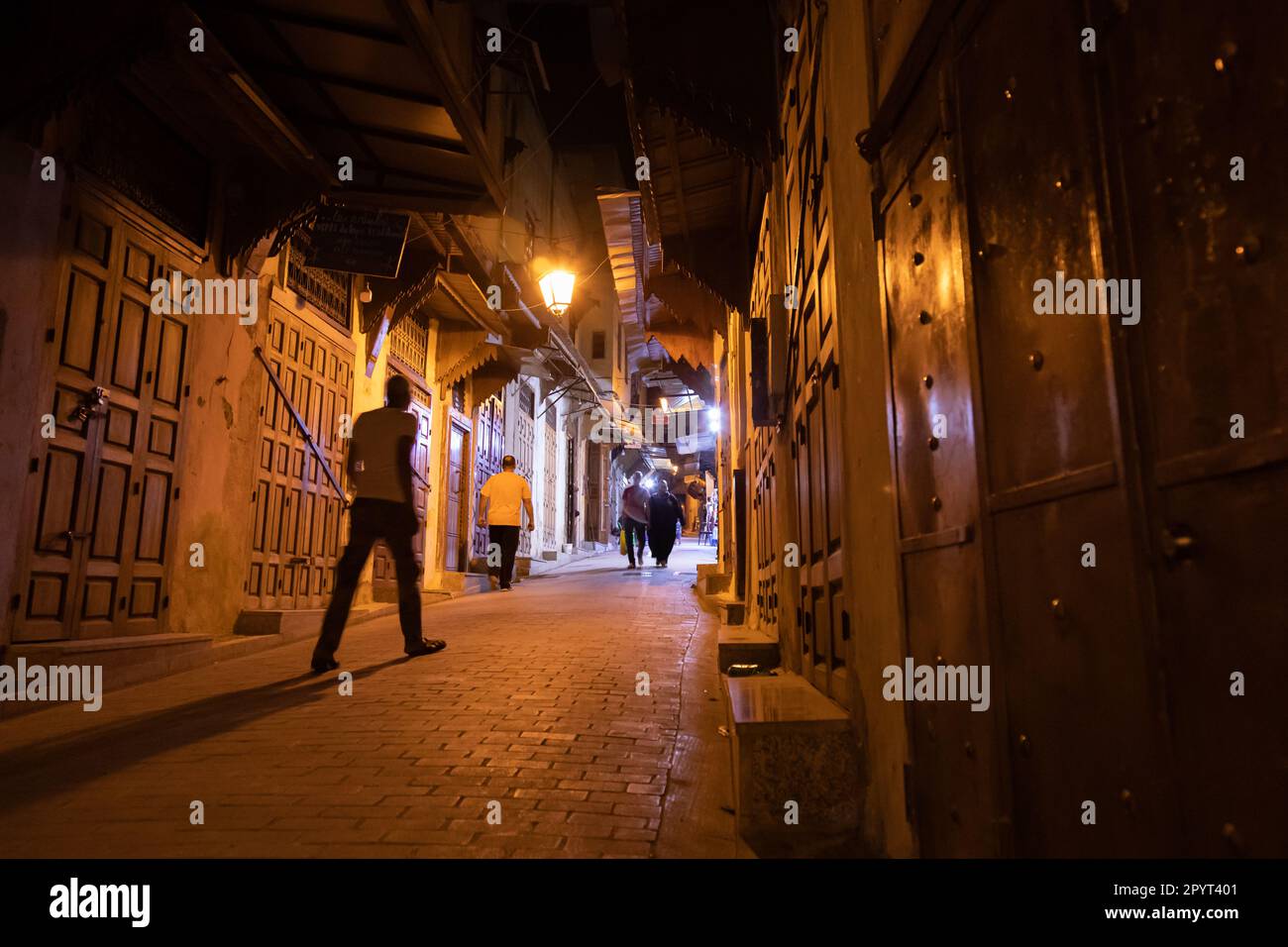 Fez, Morocco 2022: night view of historical and traditional narrow ...