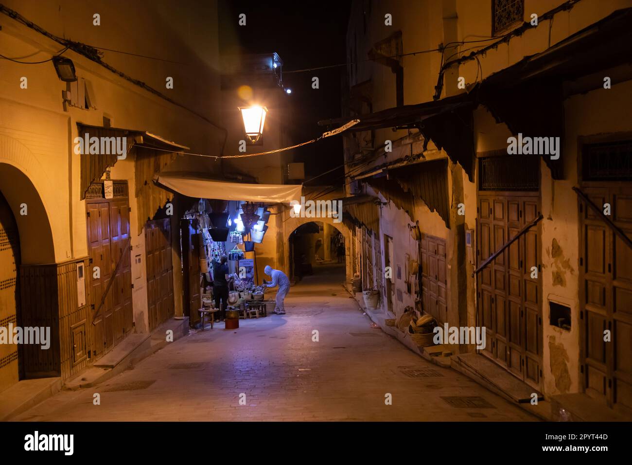 Fez, Morocco 2022: night view of historical and traditional narrow ...