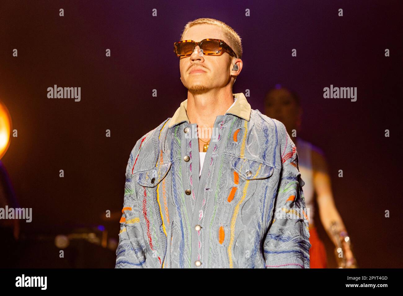 Macklemore outfit hi-res stock photography and images - Alamy