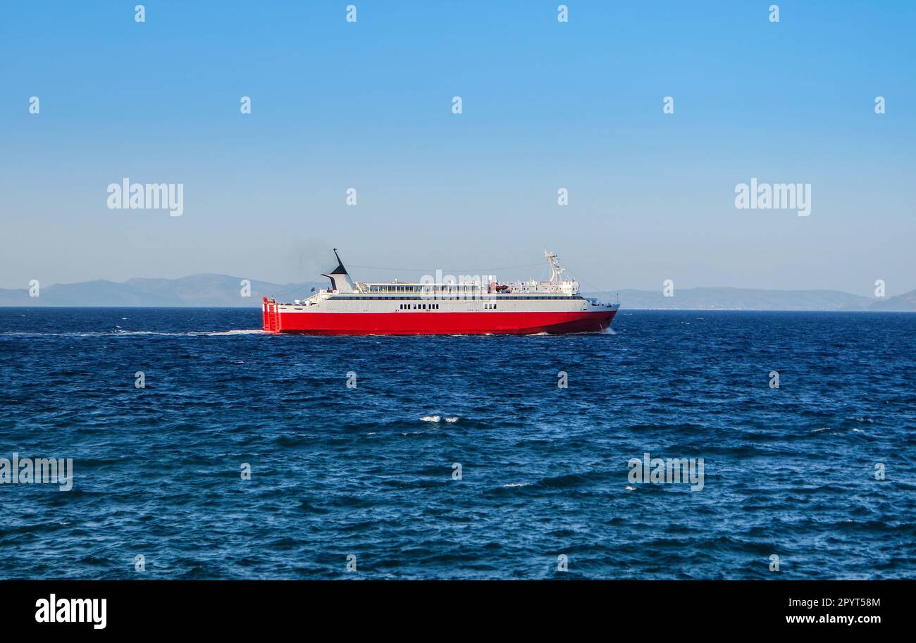 Global cruise lines hi-res stock photography and images - Alamy